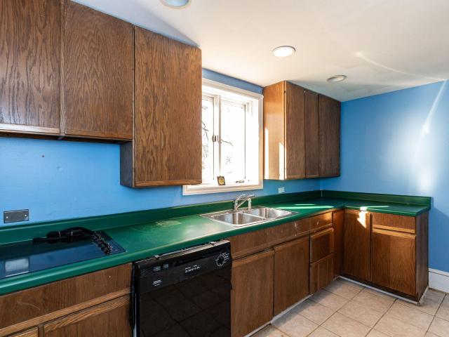 501 Queensferry Rd, Cary, NC 27511 | MLS #10111