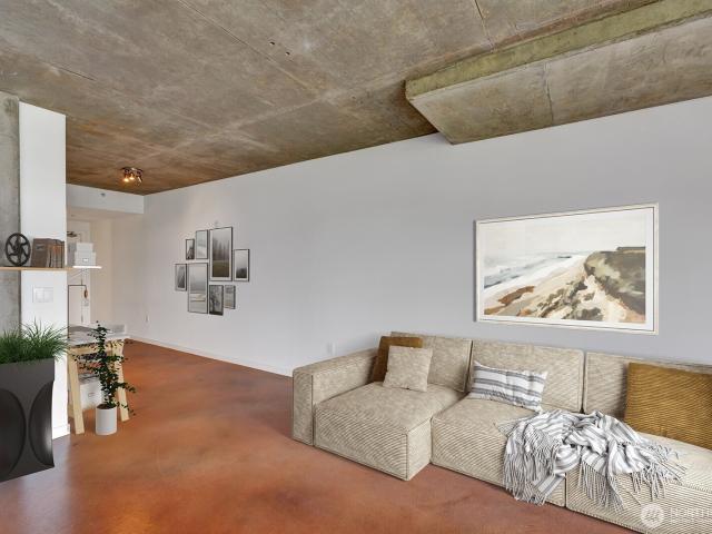 501 Roy Street # T208