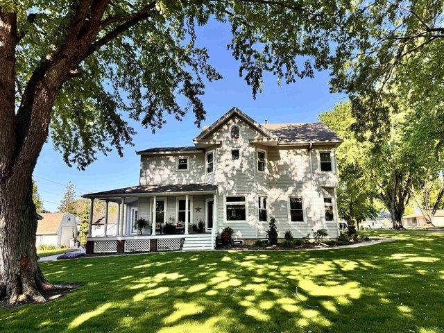 501 W 4th St, Sanborn, IA 51248