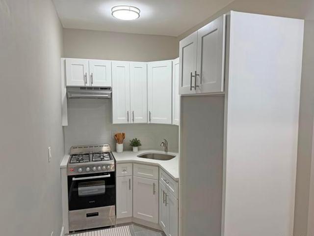 501 W 156th Street 32