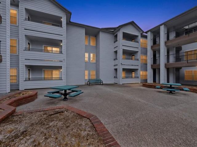 501 W 26th St Apt 224, Austin, TX 78705