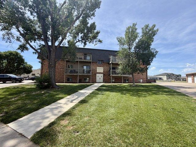 501 W 37th St, Hays, KS 67601