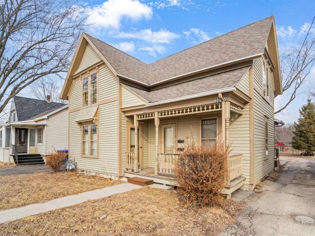 501 W Waupaca St, New London, WI 54961 | MLS #50304 | Compass
