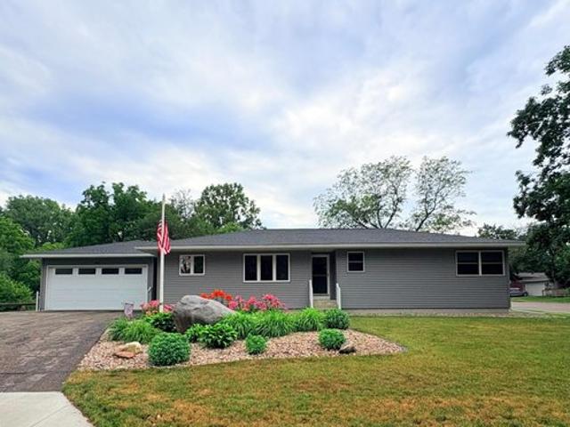 501 W College Dr, Marshall, MN 56258