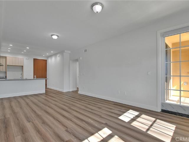 501 W Foothill Boulevard 202