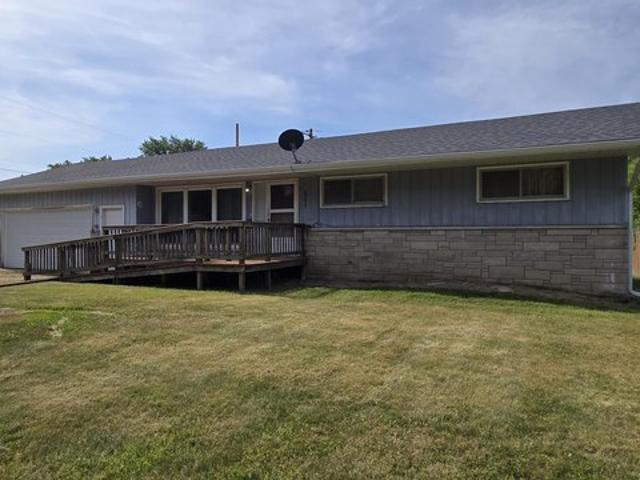 501 W Jefferson St, Kouts, IN 46347