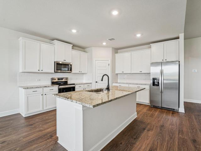 501 W Luna Blue Ln