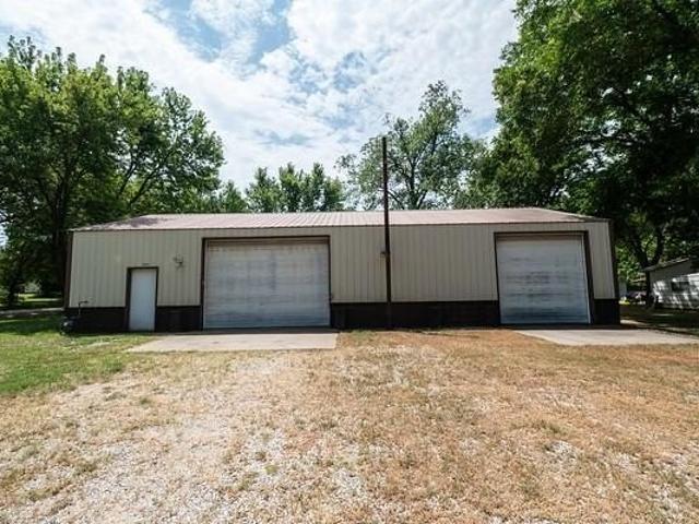 501 W Main St, Tyro, KS 67364