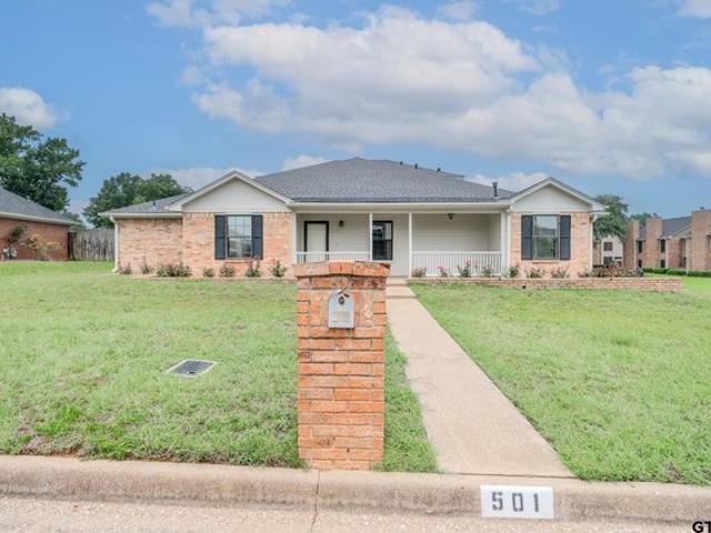 501 W Rieck Rd, Tyler, TX 75703