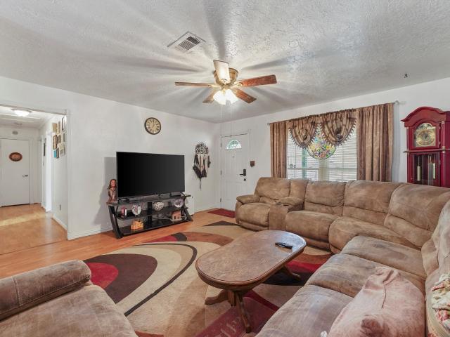 501 Woodridge Drive