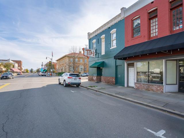 501 Walnut Street