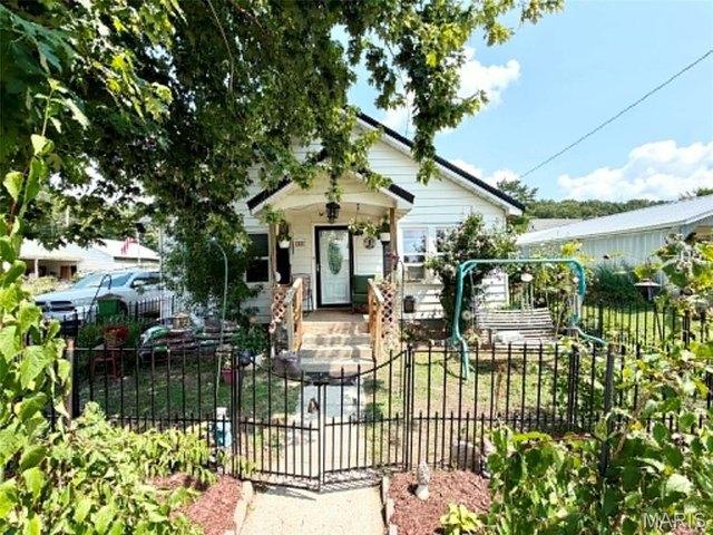 501 Washington St, Hamburg, IL 62045