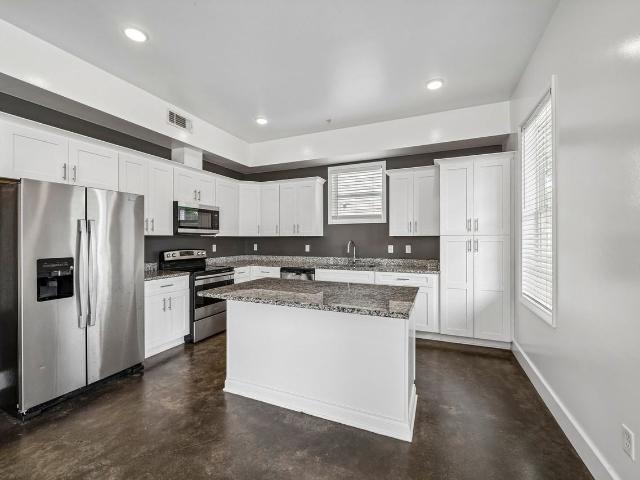 501 Wesley Place 4 Bedroom Apartment for Rent at 501 Wesley Pl, Tuscaloosa, AL 35401