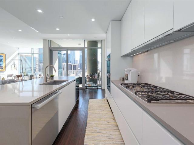 501 West Ave # 1005