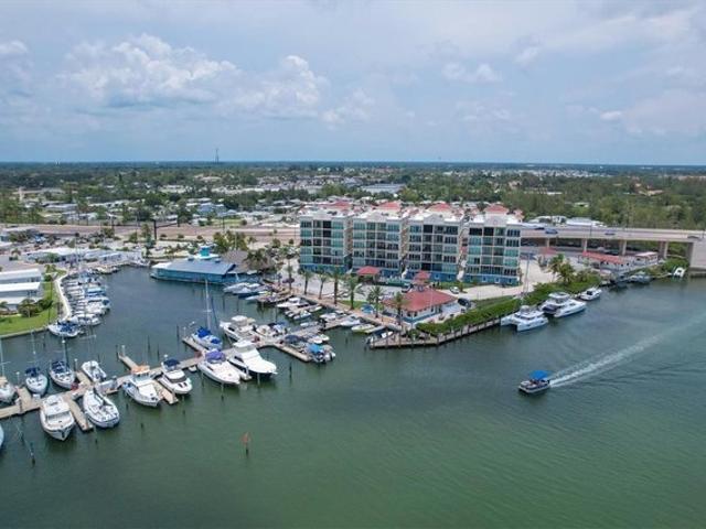 501 Tamiami Trl N Unit 402, Venice, FL 34285