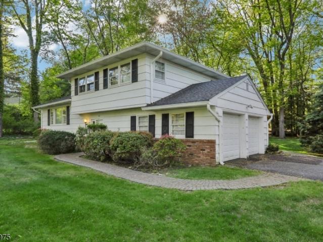 501 Terhune Ter