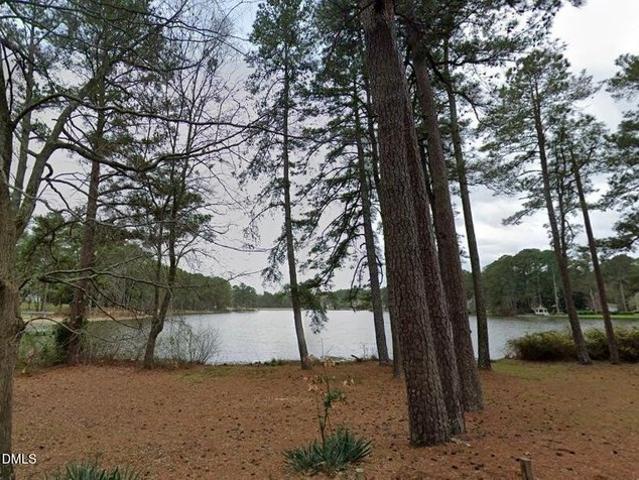 501 Valley Rd, Fayetteville, NC 28305
