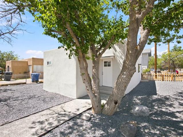 501 Veranda Rd NW, Albuquerque, NM 87107