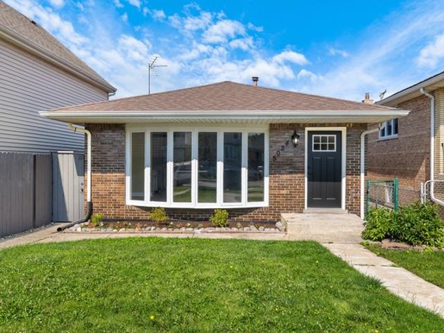 5024 S Lockwood Ave, Chicago, IL 60638