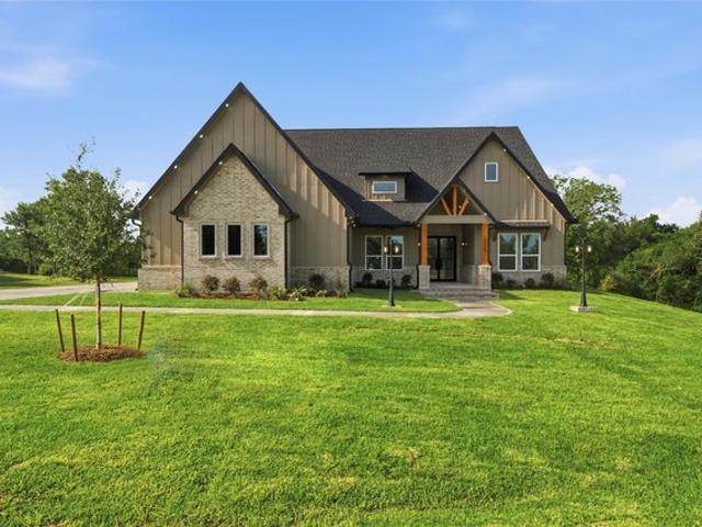 5024 Texana Dr, Baytown, TX 77523