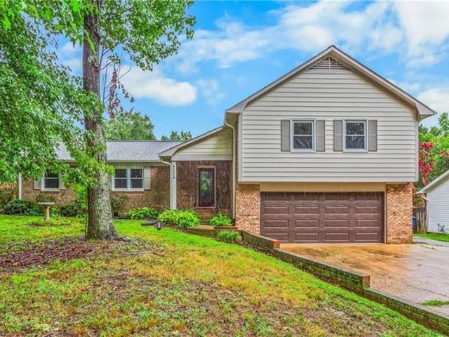 5024 Timbrook Ln, Winston Salem, NC 27103