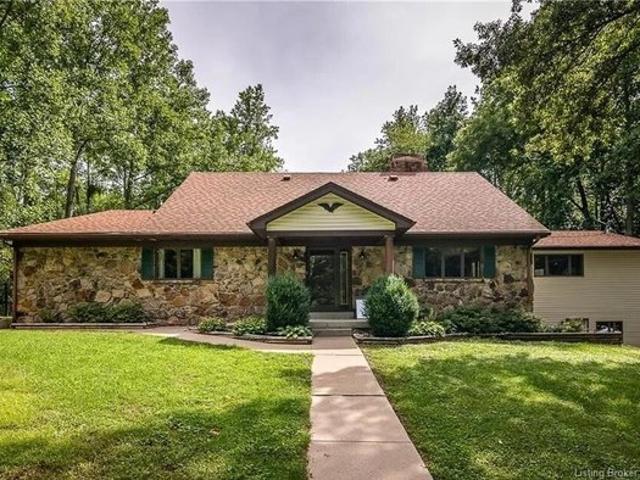 5025 Blue River Ridge Dr NW, Depauw, IN 47115