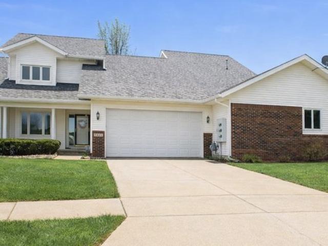 5025 Cleburne Ct, Pleasant Hill, IA 50327