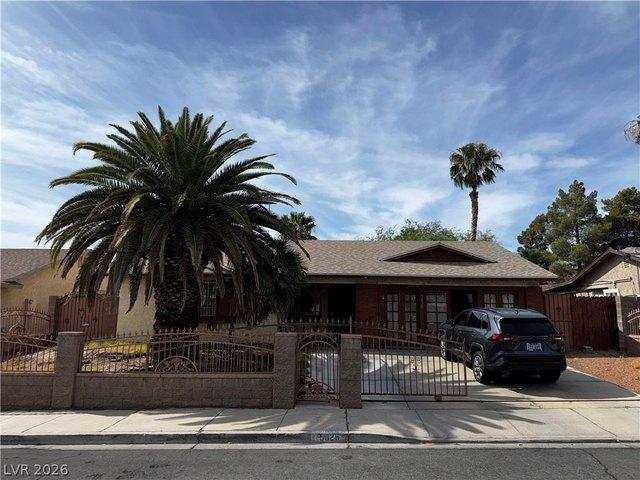 5025 Hayward Ave, Las Vegas, NV 89122