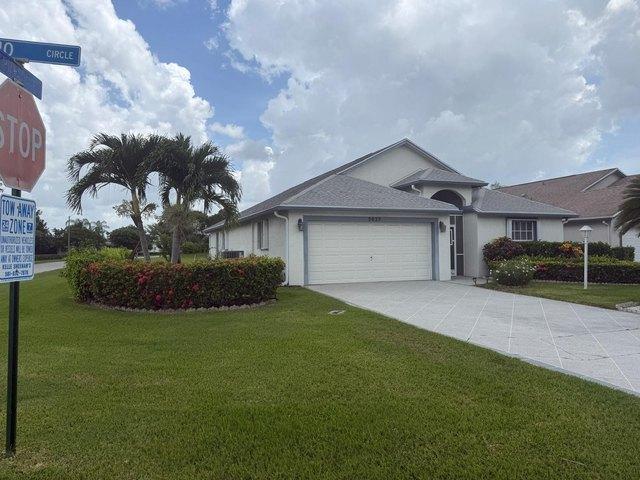 5025 Robino Cir, West Palm Beach, FL 33417