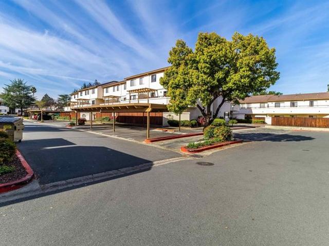 5025 Valley Crest Dr Apt 147, Concord, CA 94521