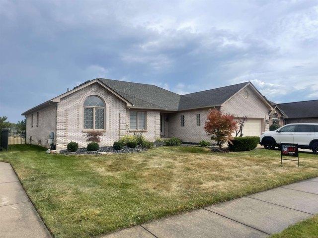 50262 Barrett Dr, Macomb Township, MI 48044
