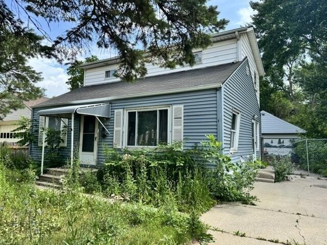 5026 N 60th St, Milwaukee, WI 53218