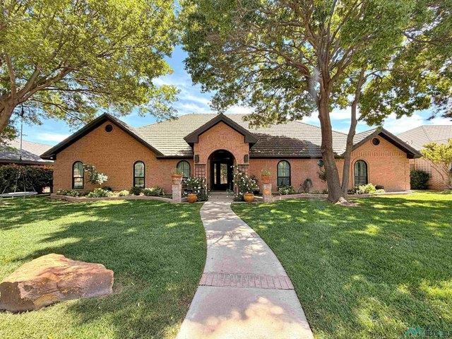 5026 N Carriage Rd, Hobbs, NM 88242