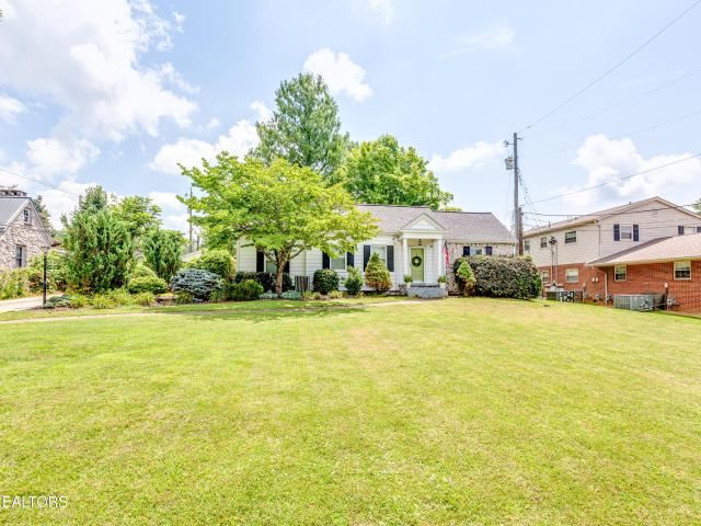 5026 Jacksboro Pike