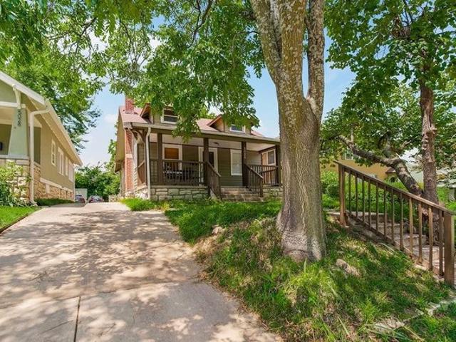 5026 Virginia Ave, Kansas City, MO 64110
