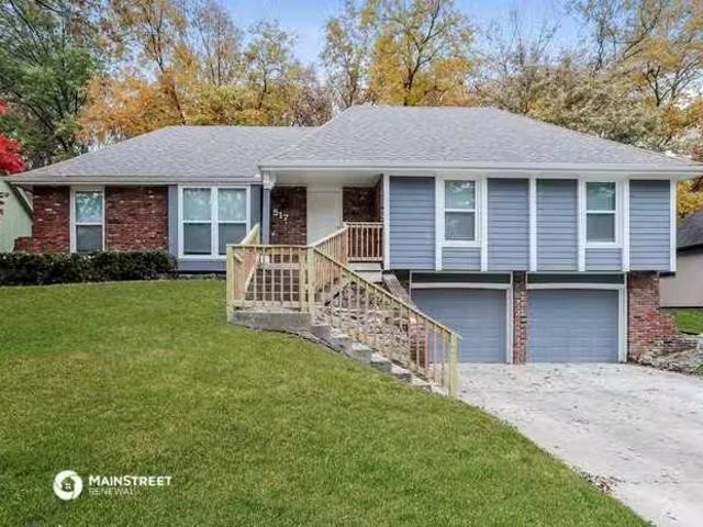 50270900 517 N Clayview Dr