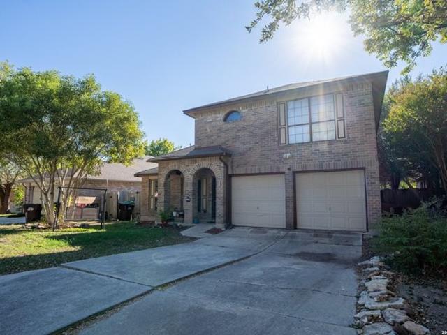 5027 Cabin Lake Dr, San Antonio, TX 78244