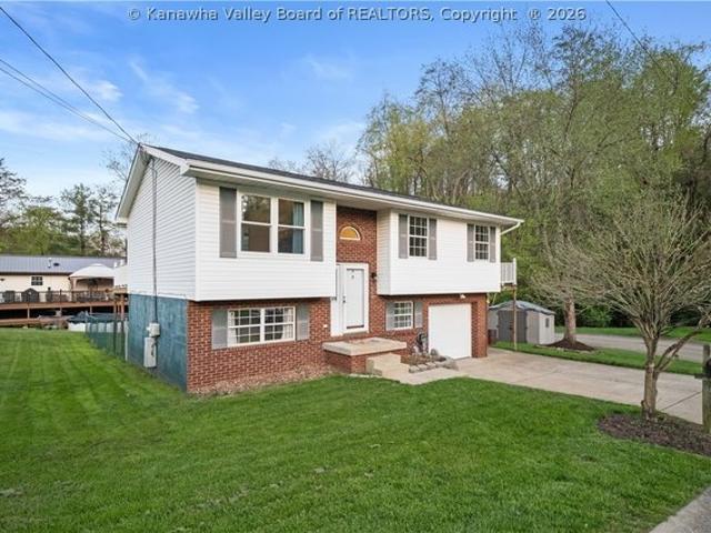 5027 Dolores Dr, Cross Lanes, WV 25313