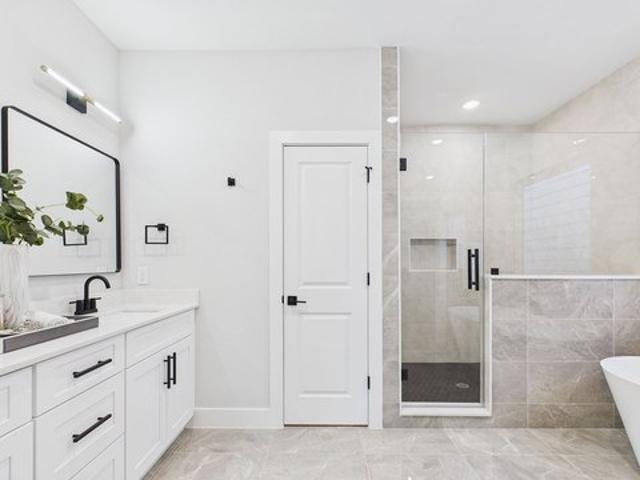 5027 Golden Forest Dr Unit B, Houston, TX 77091