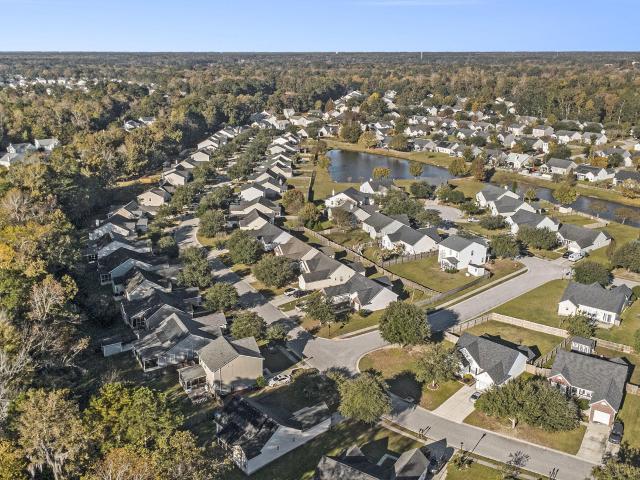 5027 Thornton Dr, Summerville, SC 29485 | MLS #26013