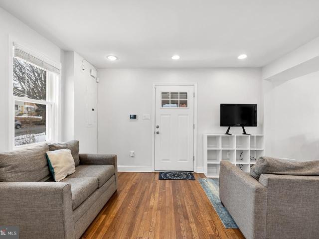 5027 11th Street NE, Washington, US, DC