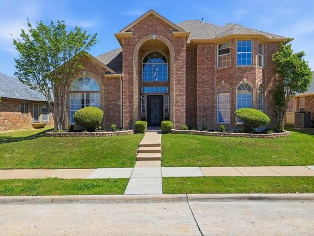 5028 Lake Vista Dr, The Colony, TX 75056