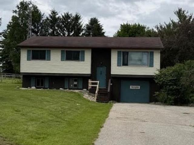 5028 Silverberry Rd, Mount Pleasant, MI 48858