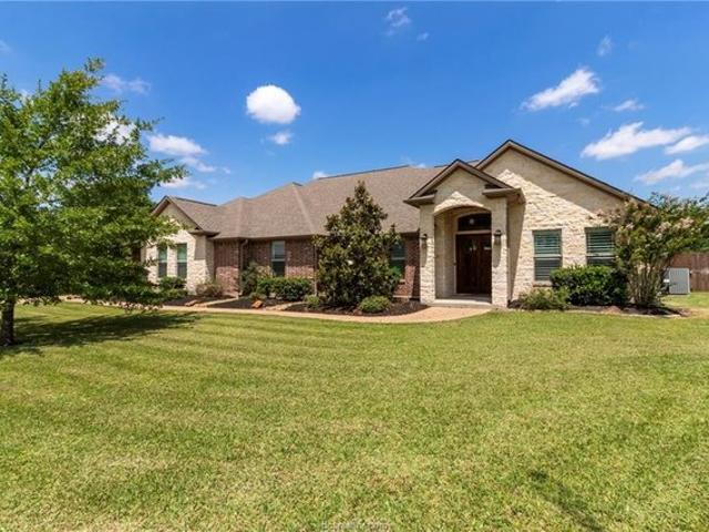 5028 Vintage Oaks Ct, College Station, TX 77845