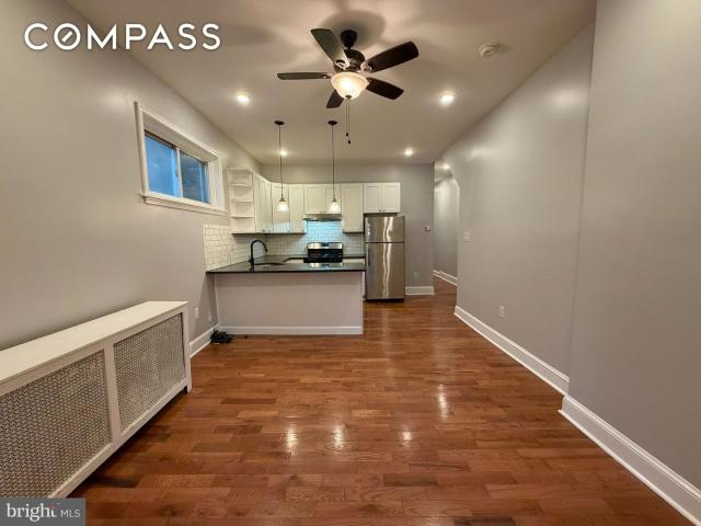5028 Walnut St 1F, Philadelphia, PA