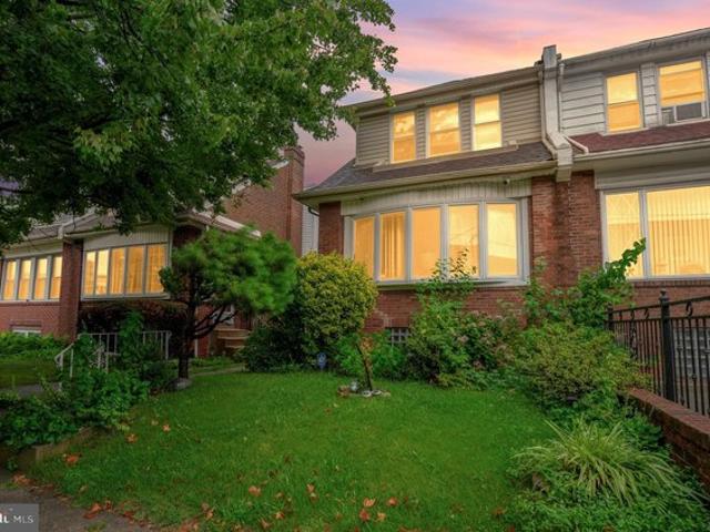 5029 Akron St, Philadelphia, PA 19124