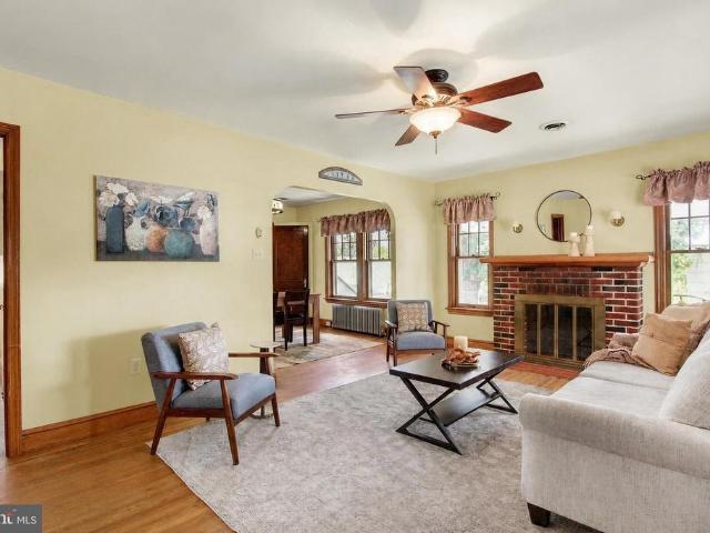 5029 Lincoln Highway W