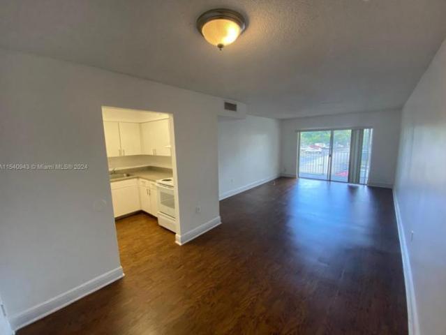 5020 NW 79th Ave #208, Doral, FL 33166