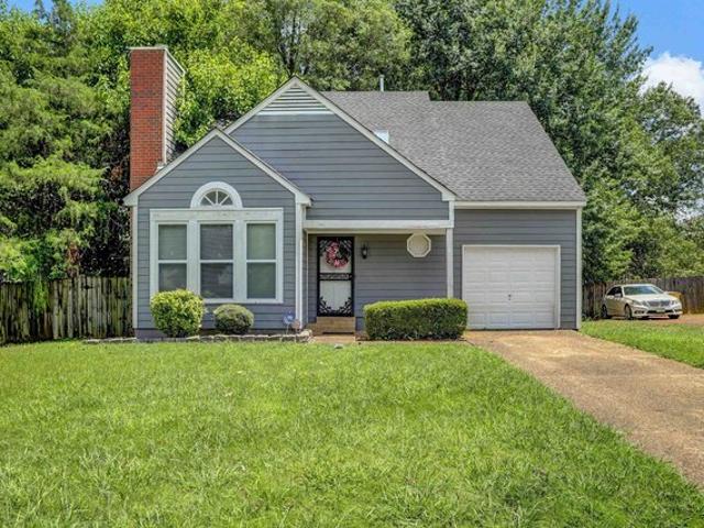 5020 Arbor Lake Dr, Memphis, TN 38141