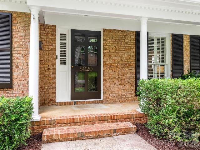 5020 Glenbrier Drive